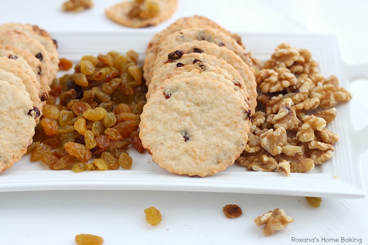Raisin cheese crackers recipe